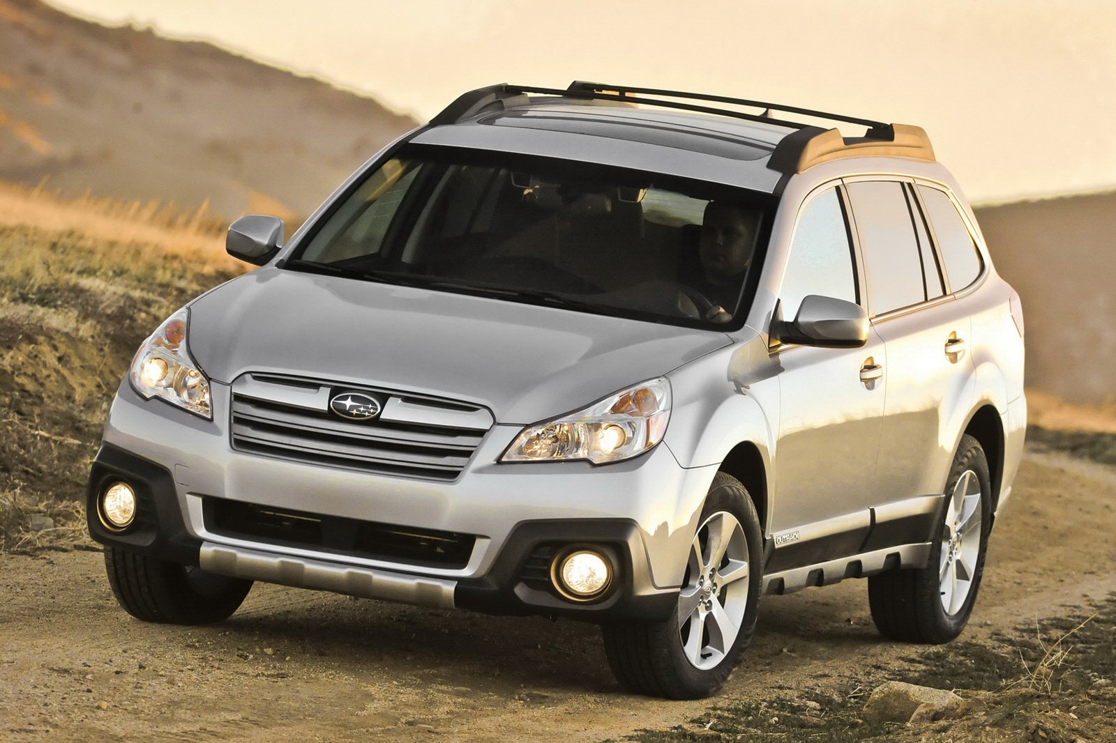 Subaru Outback Facelift 2012 - Subaru - Autopareri